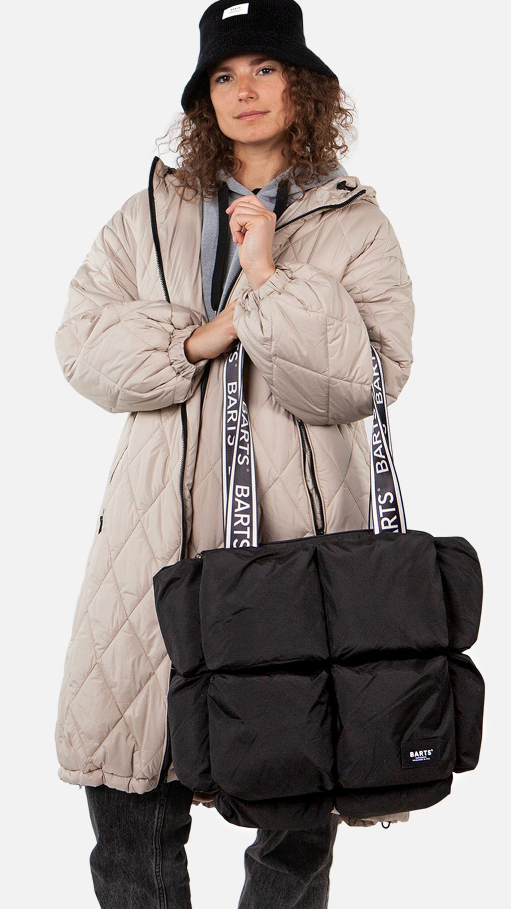 BARTS Jazka Shoulderbag black - Order now at BARTS