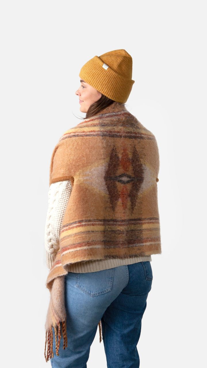 BARTS Ellin Poncho walnut - Order now at BARTS